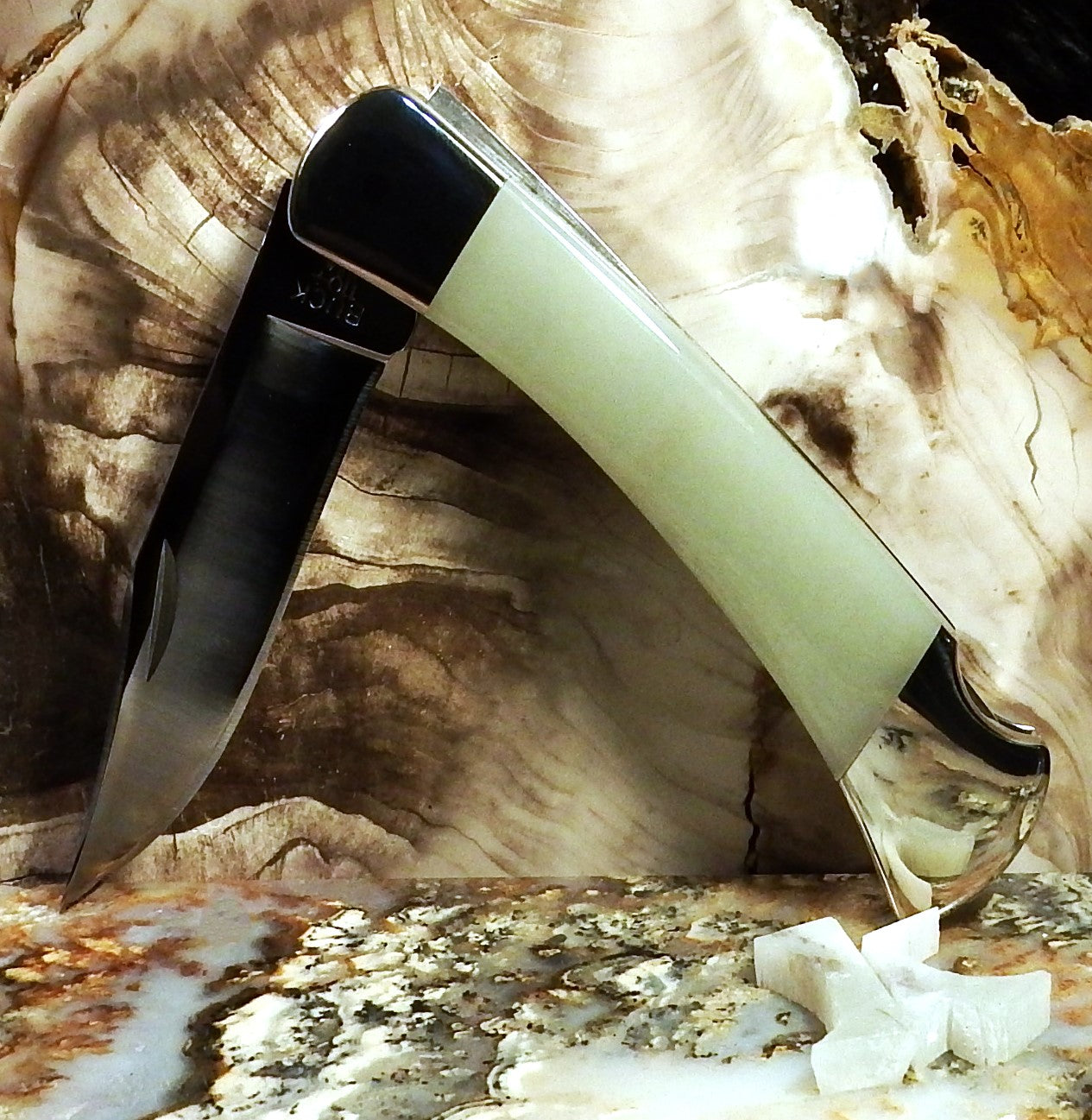 Buck Knife by Michael Hoover, Korean White Jade #4 – Jade Mine